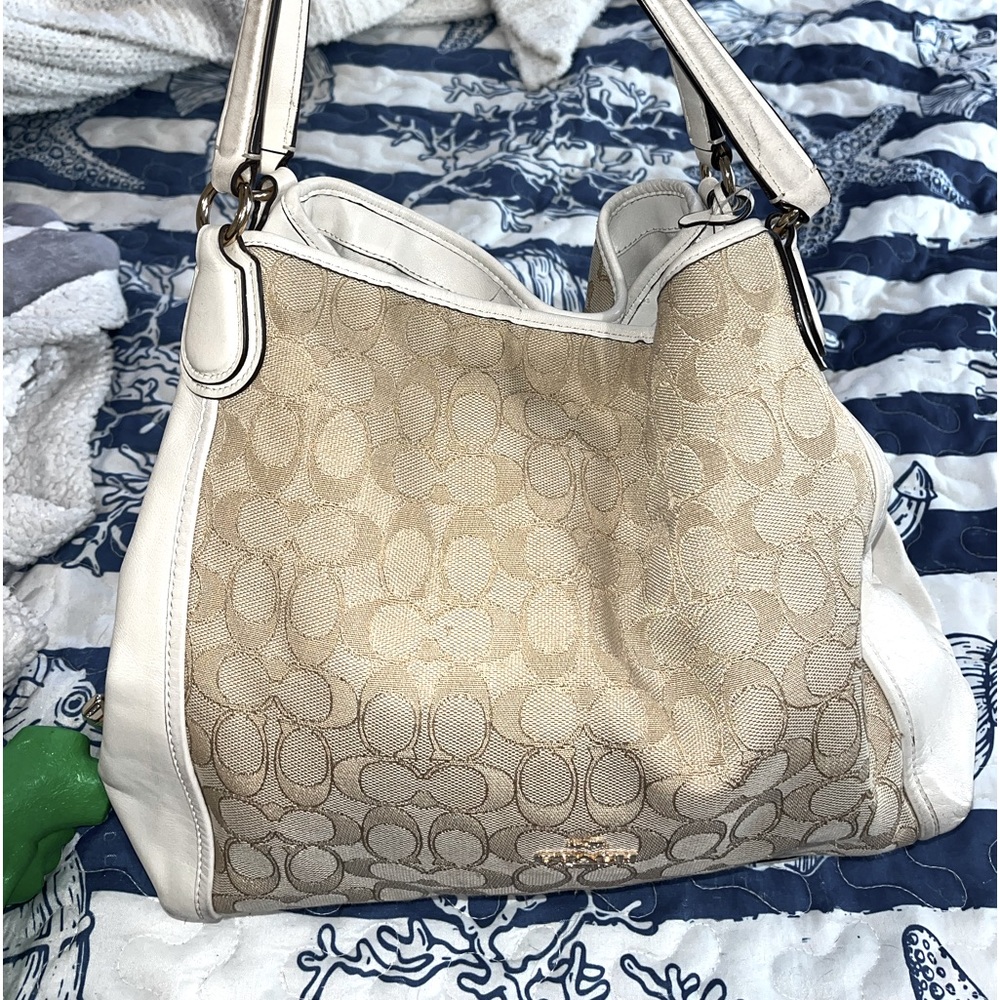 Coach Signature Edie 31 - Gem